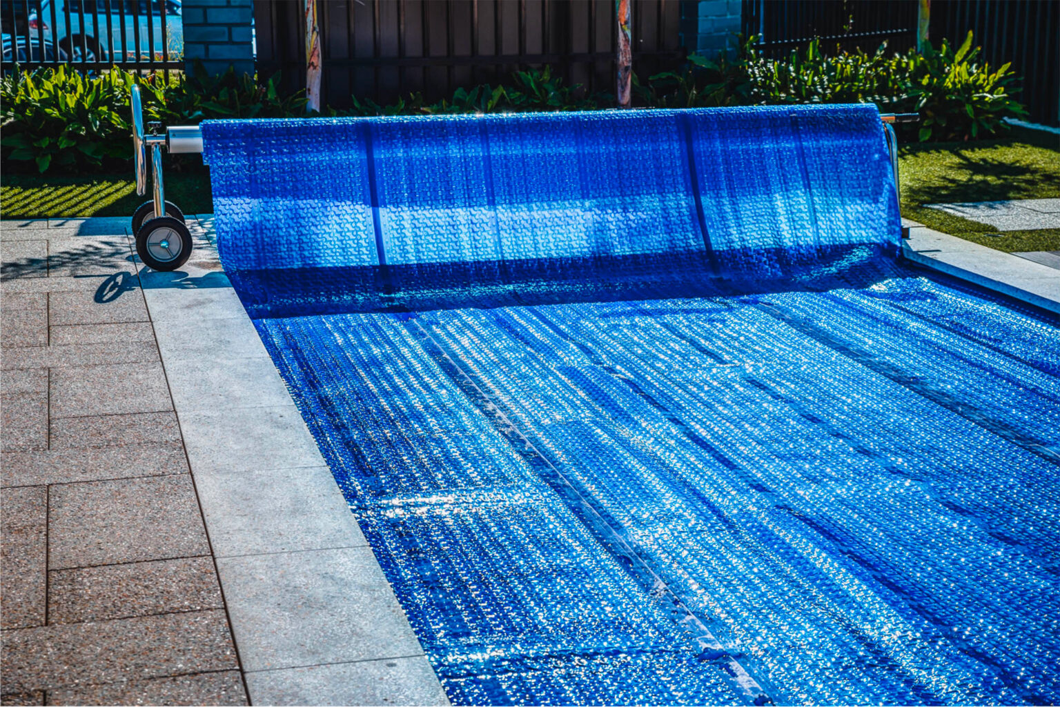 Deluxe Stainless Steel Above Ground Roller | Poseidon Pool Products